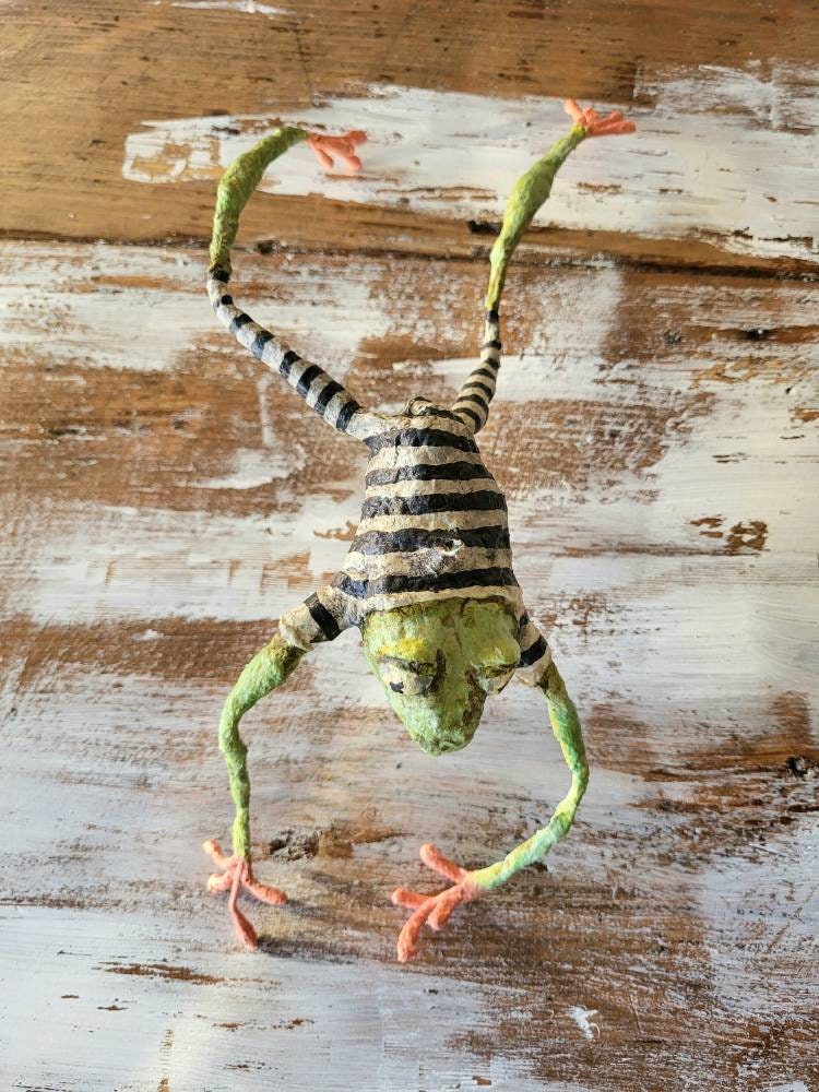 Emmett Frog Acrobat Spuncotton Decoration - Etsy