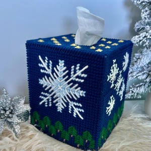 Plastic Canvas Tissue Box Pattern Snowflakes - Etsy