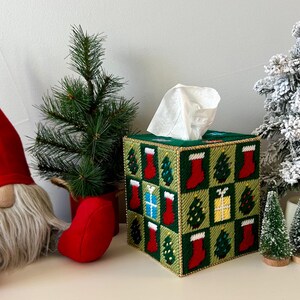Plastic Canvas Tissue Box Pattern - Stockings and Trees - Etsy
