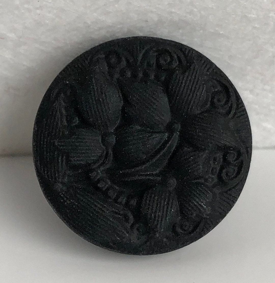 Button Sets: Black Glass, 2 Sizes, 1/2 " and 5/8". Floral Design Top ...
