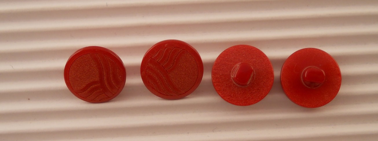 BUTTON SETS: Red wave Buttons. Wave Design on Top. Shank Style 3/4 Inch ...
