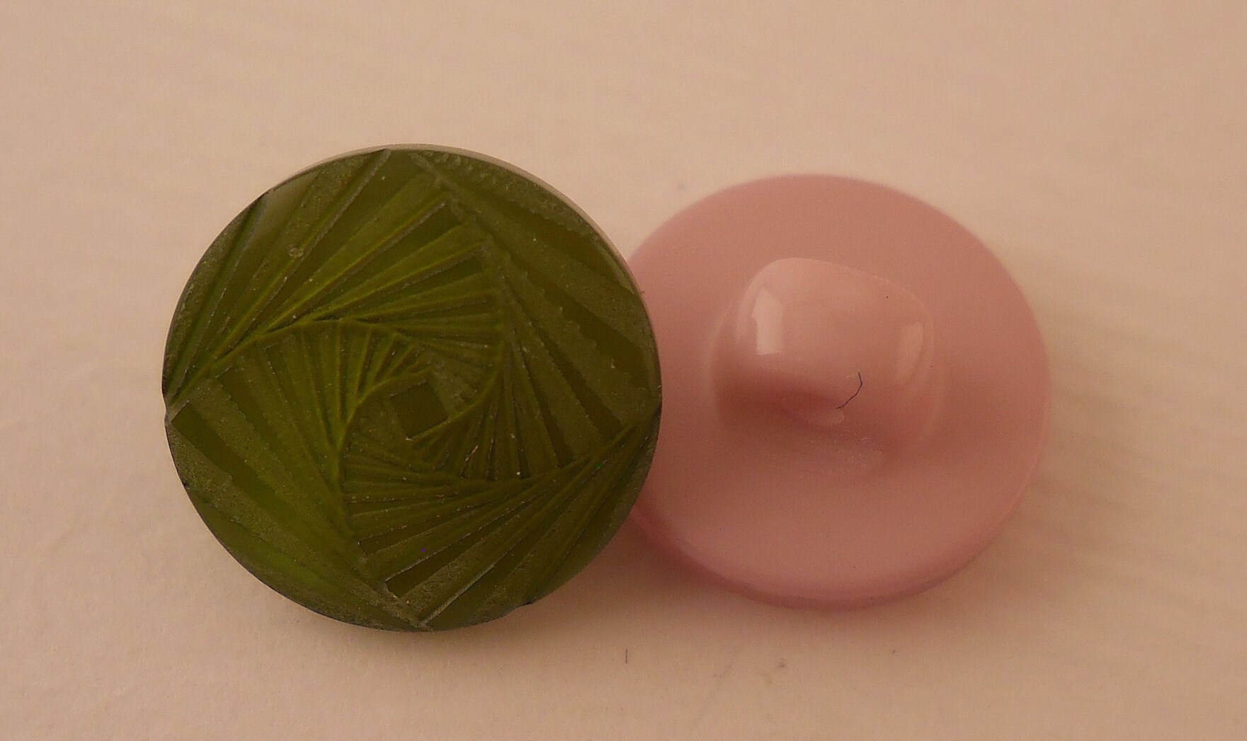BUTTONS: Small Shank Buttons, 3 Colors Available, 7/16 Inch Size, Set ...
