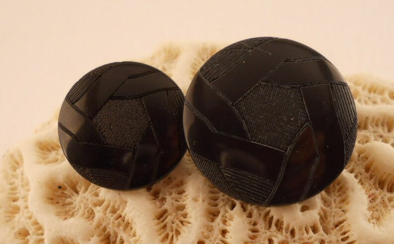 BUTTONS: Black Buttons With a Twined Design, 2 Sizes 7/8 and Just Under ...