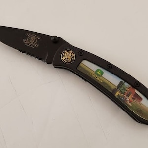 John Deere / Smith & Wesson Collectors Pocket Knife Featuring Artwork ...