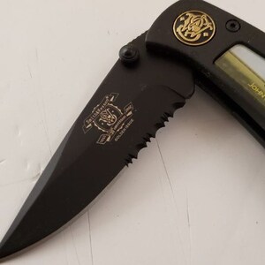 John Deere / Smith & Wesson Collectors Pocket Knife Featuring Artwork ...