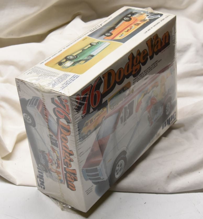 MPC Plastic Van Model Car Kit From 1975 - Still Sealed! Excellent Shape ...