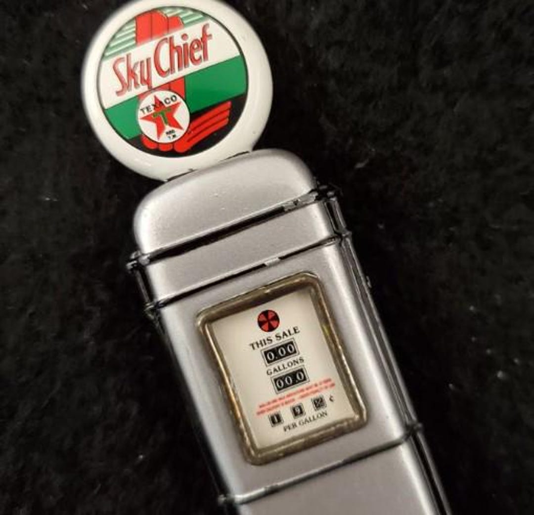 Sky Chief Gasoline Vintage Style Gas Pump Collector Knife (N0938) - Etsy