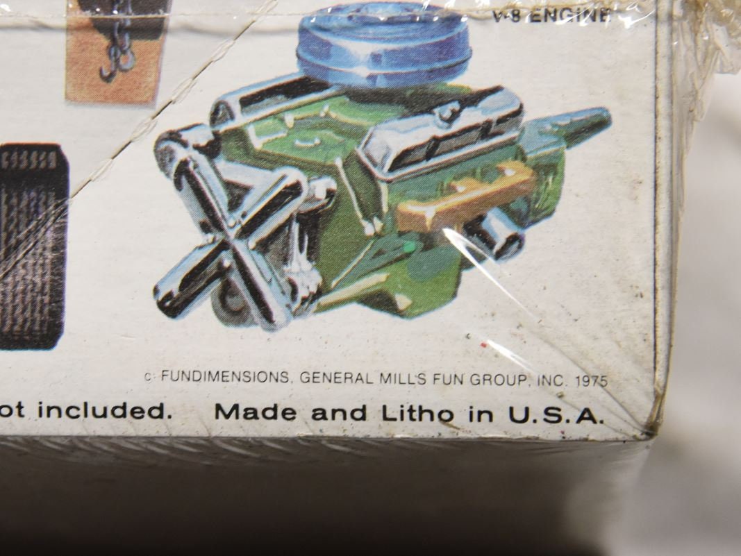 MPC Plastic Van Model Car Kit From 1975 - Still Sealed! Excellent Shape ...