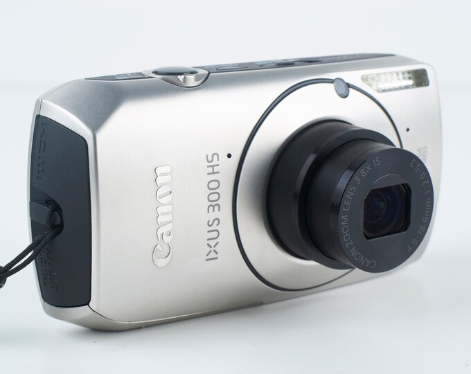 Canon IXUS 300 HS 10MP 3.8 X Optical Zoom Digital Camera. Vintage ...