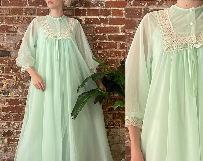 Vintage 1960s Mod Mint Green Overlay Peignoir Set - Two Piece Slip Robe ...