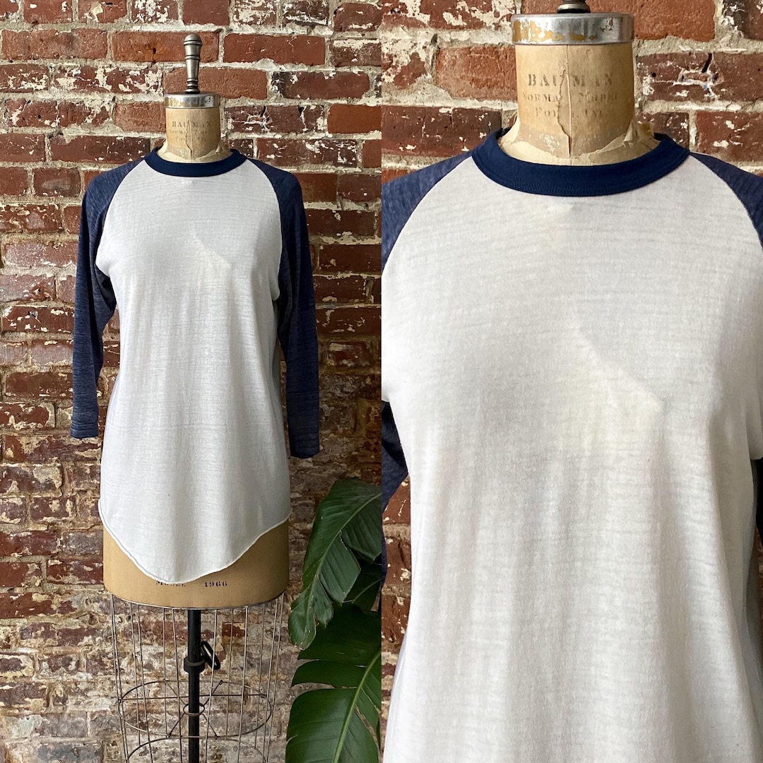 Vintage 1980s Faded Navy Blue & White Blank Raglan T-shirt - 3/4 Sleeve ...