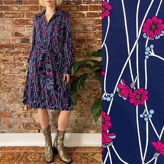 Vintage 1970s Leo-Danal Navy Floral Print Collared Mi… - Gem