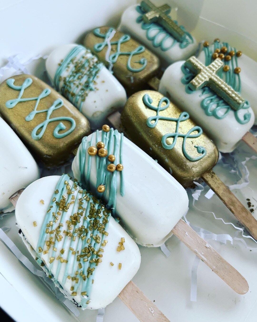 Sage Green Treats: Cakesicles, Rice Krispies or Pretzels - Etsy