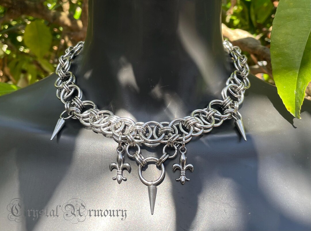 Helm Weave Necklace With Fleurs De Lis - Etsy