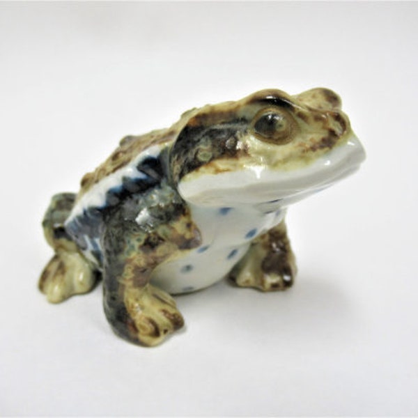 Porcelain Japanese Toad - Etsy