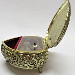Vintage Mele Bunting Jewelry & Music Box, Gold Tone Heart Shaped With ...