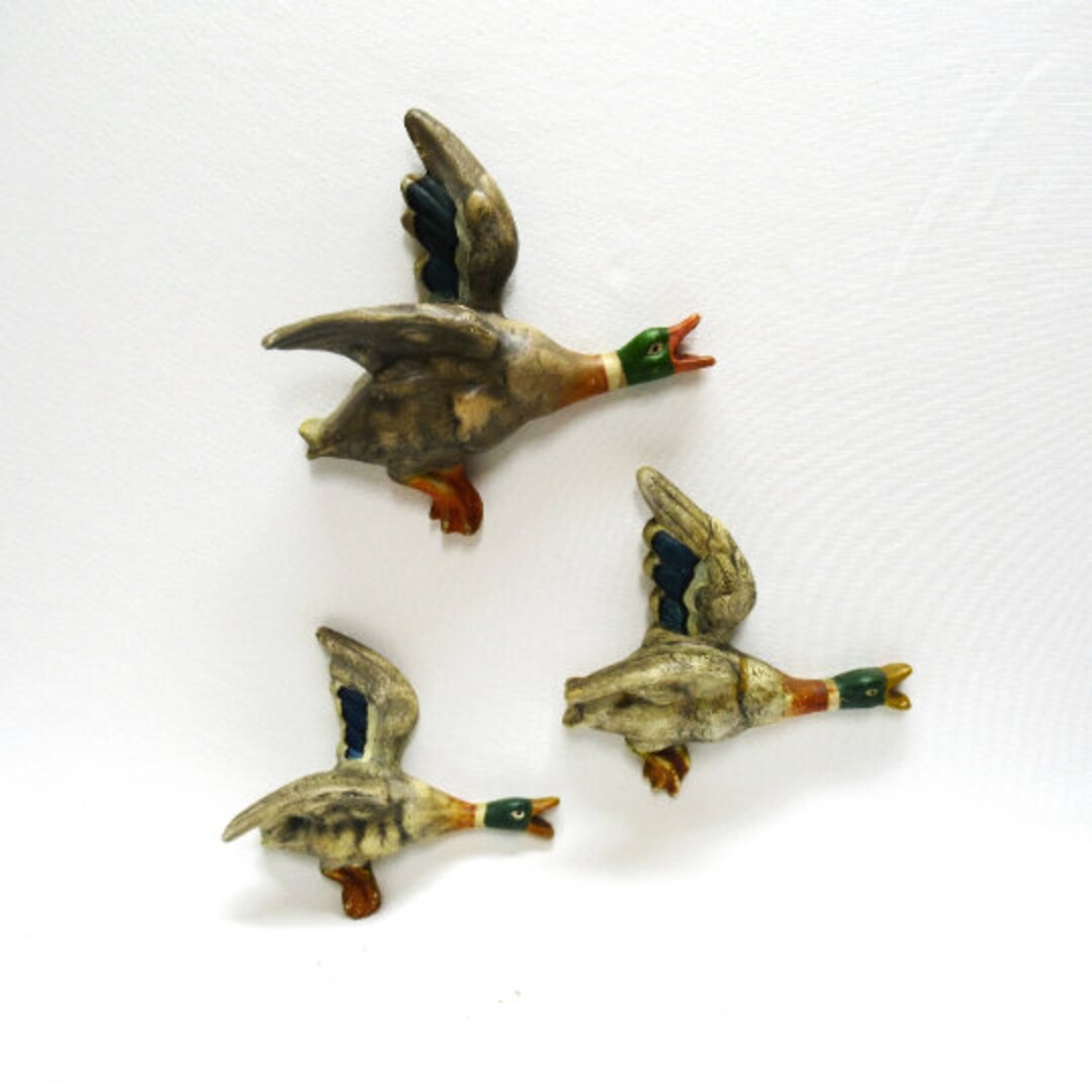 Vintage Chalkware Flying Mallard Duck Family, 3D Plaster Wall Hanging ...