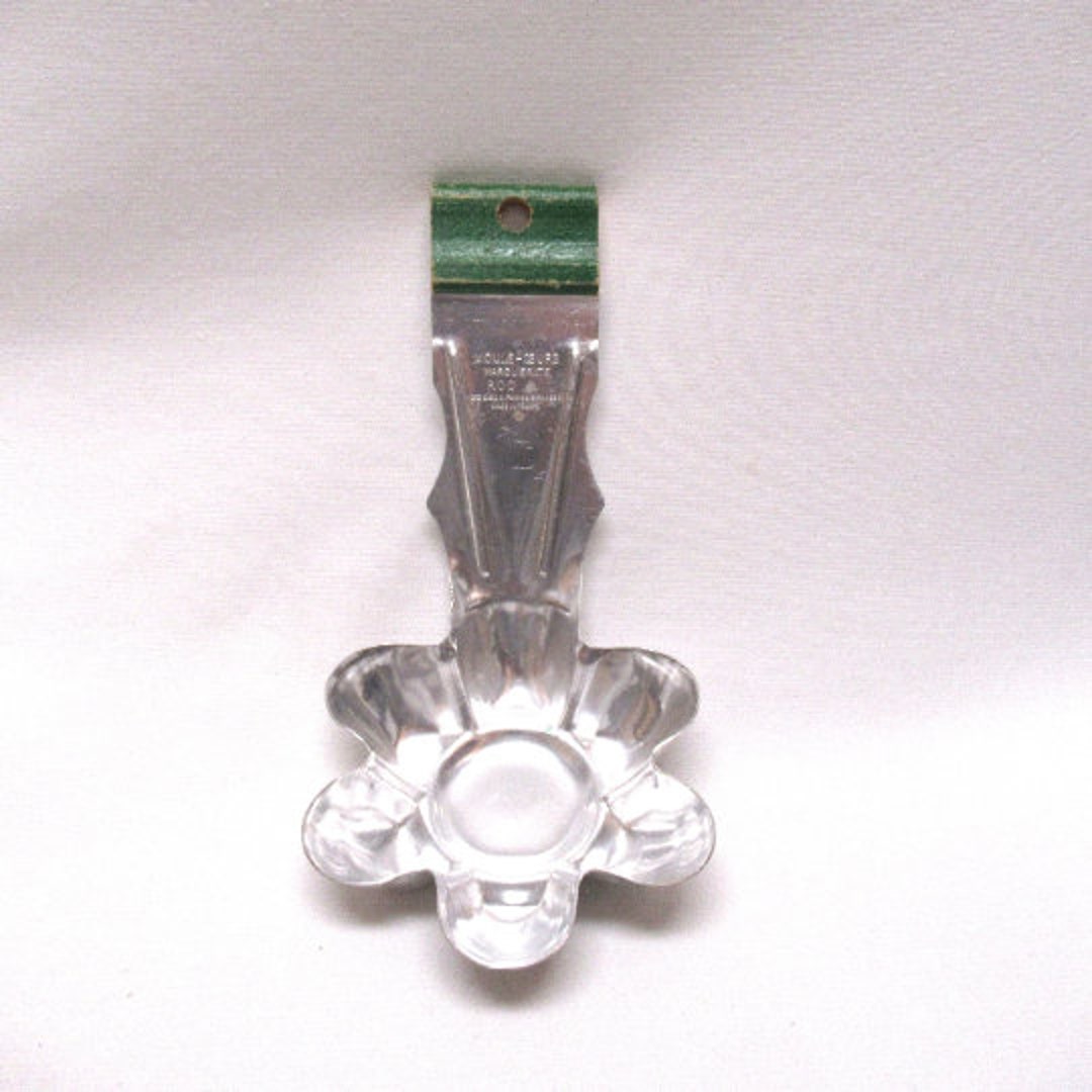 Vintage Moule Oeufs Aluminum FLOWER Egg Poacher / Mold, Marguerite ROD ...