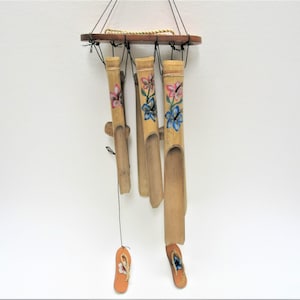 Vintage Bamboo Wind Chimes With Hand Painted Flower and Sandal Theme ...
