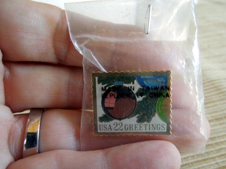 Vintage Postage Stamp 22 Cent Greetings Hat, Vest, Lapel Metal Pinback ...