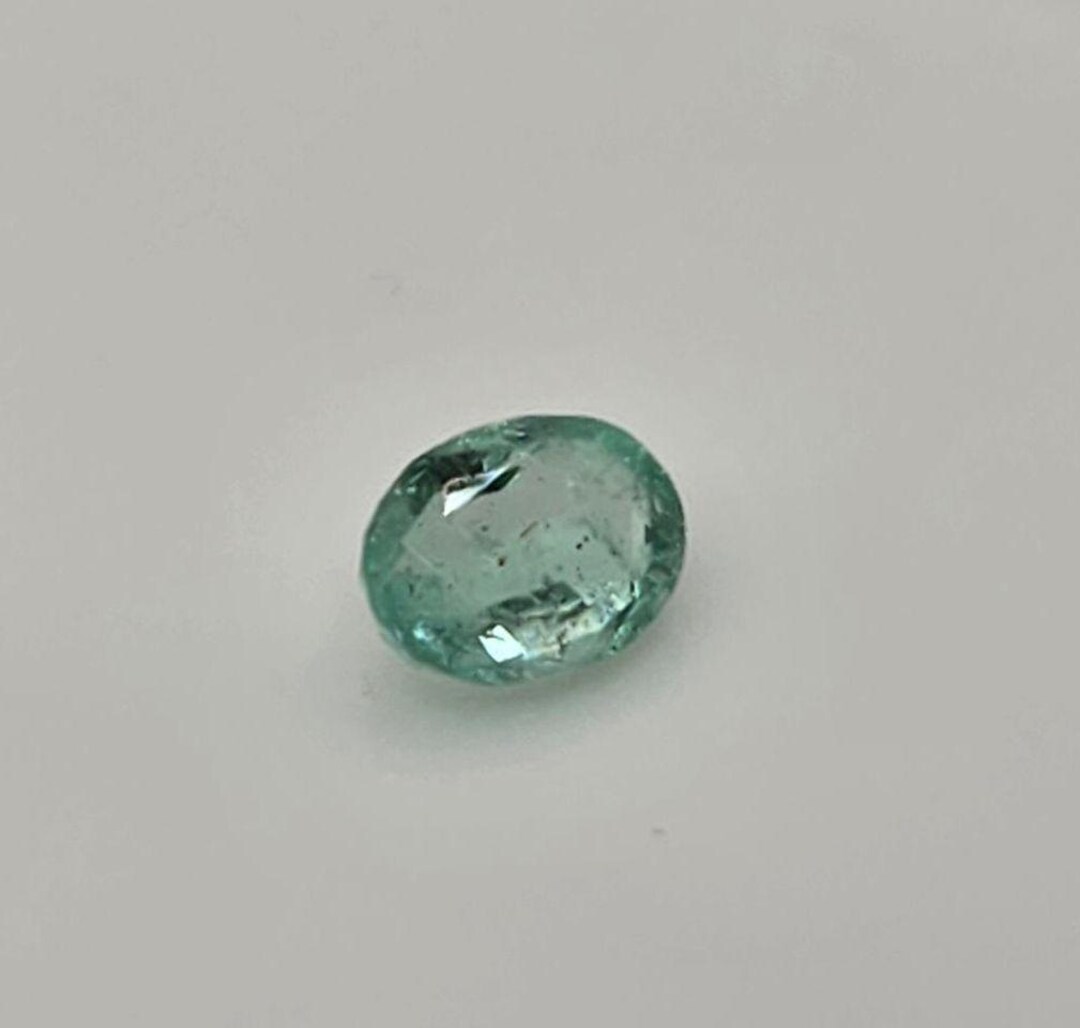 Another Emerald! Light Green and Very Clear and Simply Beautiful! - Etsy
