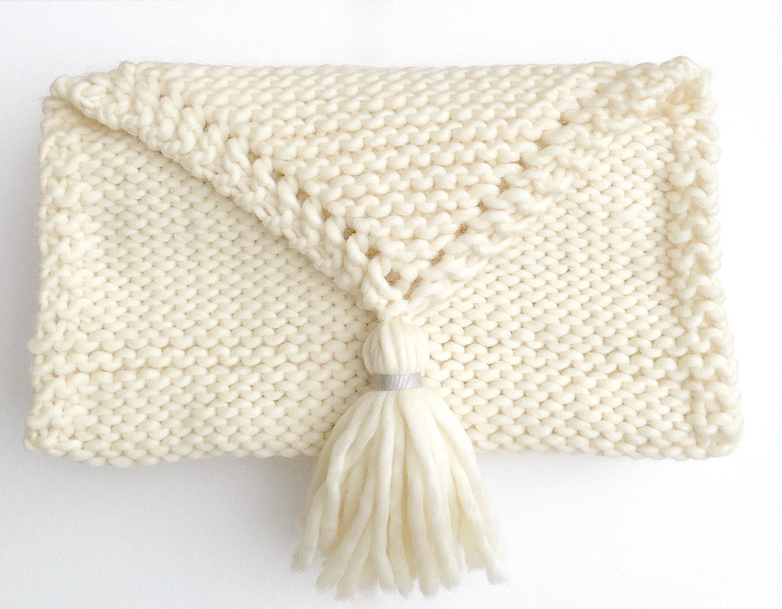 Knit Table Runner With Tassels Pattern Hand-knit Wool Table - Etsy Canada