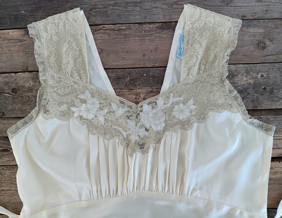 Vintage 40s Lady Leonora Long Ivory Nightgown Bur Mil… - Gem