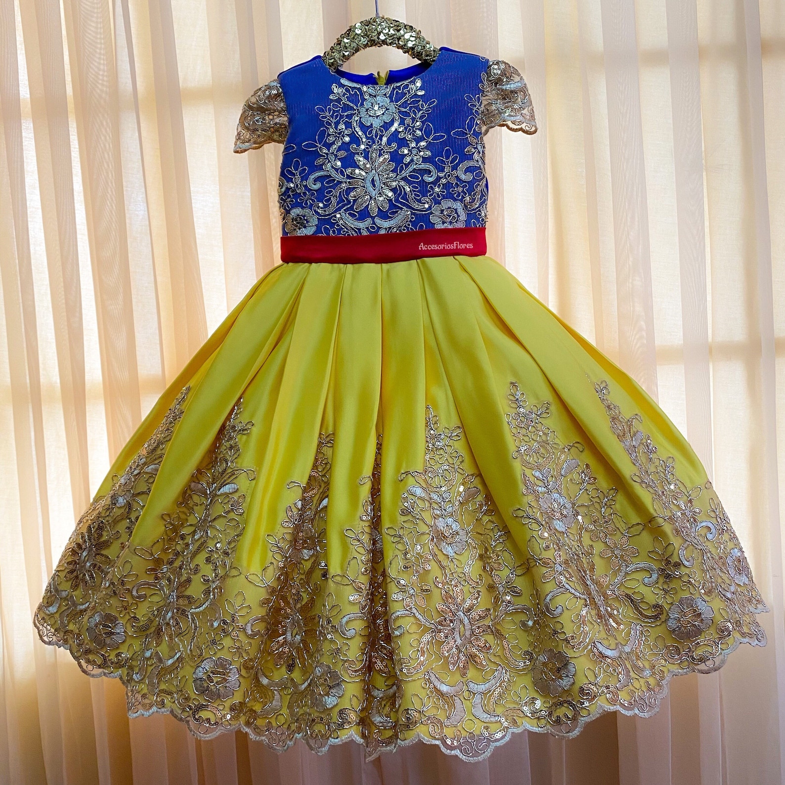 Snow white dress / snow white / princess dress /yellow dress/ | Etsy