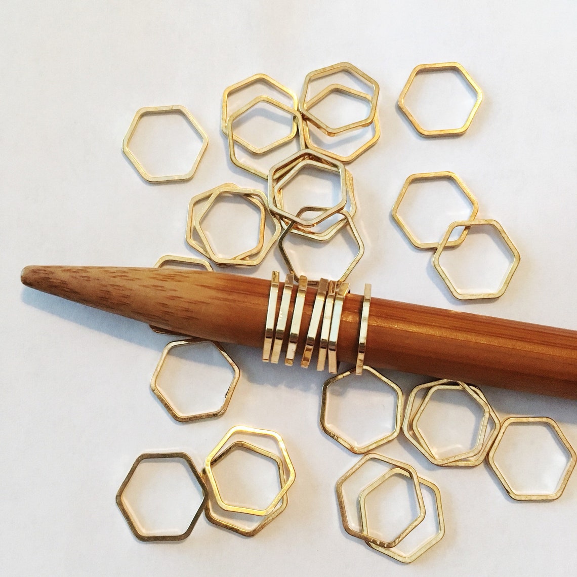 Set of 25 LARGE Snag Free Hexagon Bee Hive Honeycomb Ring Knit | Etsy