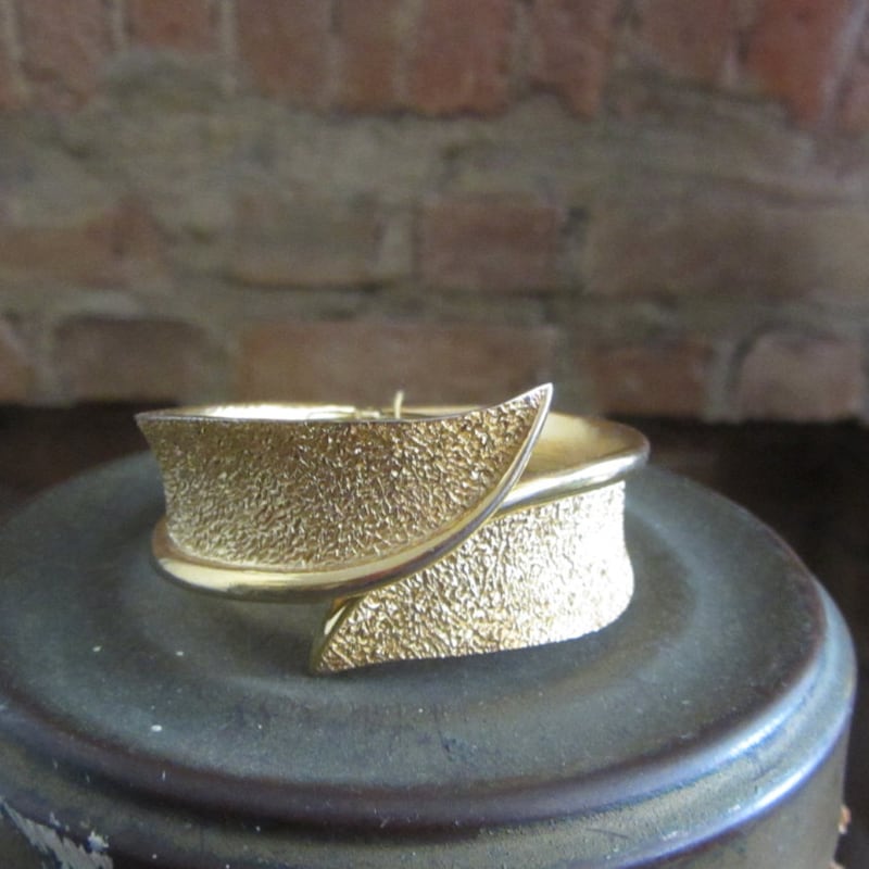 Clamper Bracelet - Etsy