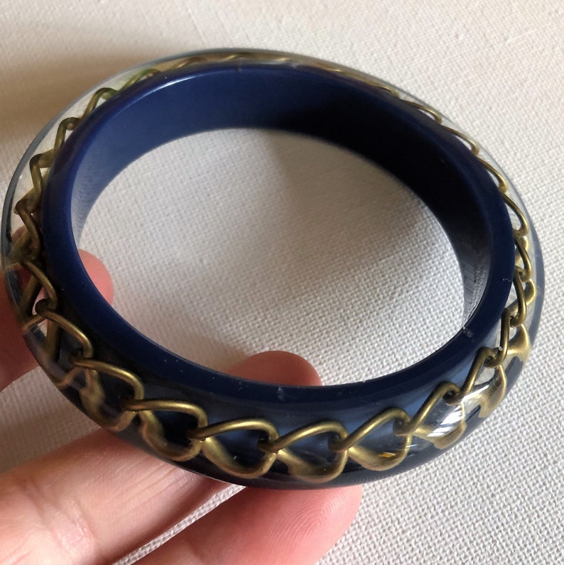 Bangle - Chunky Funky Blue Plastic Bangle With Metal Chain Inclusion ...