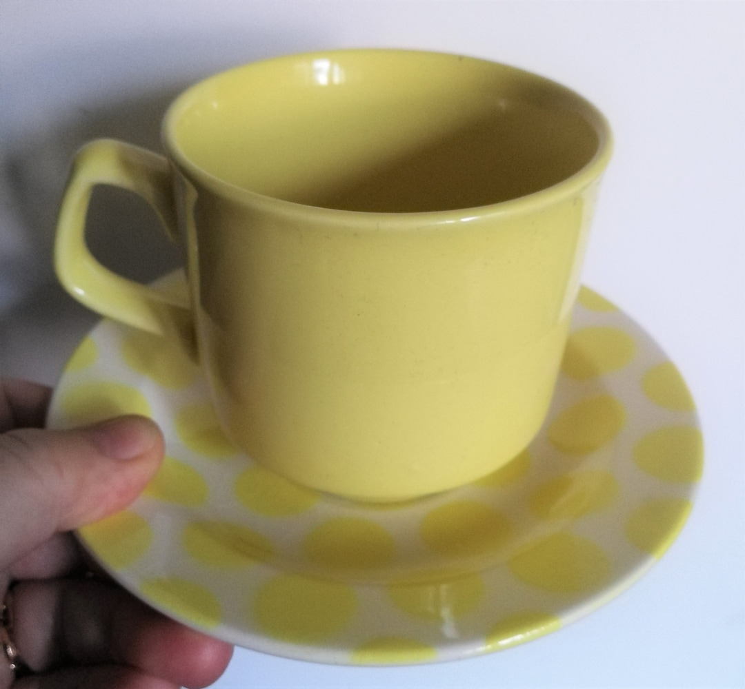 Retro China - Tams Sunshine Yellow Vintage Retro 50s China Polka Dot ...