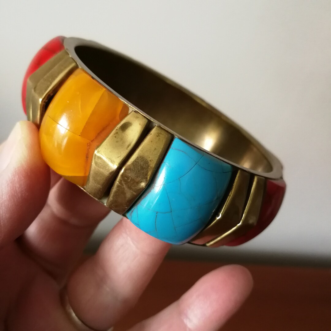 Bangle - Chunky Funky Coloured Bone Multi Coloured Bangle Retro Design ...