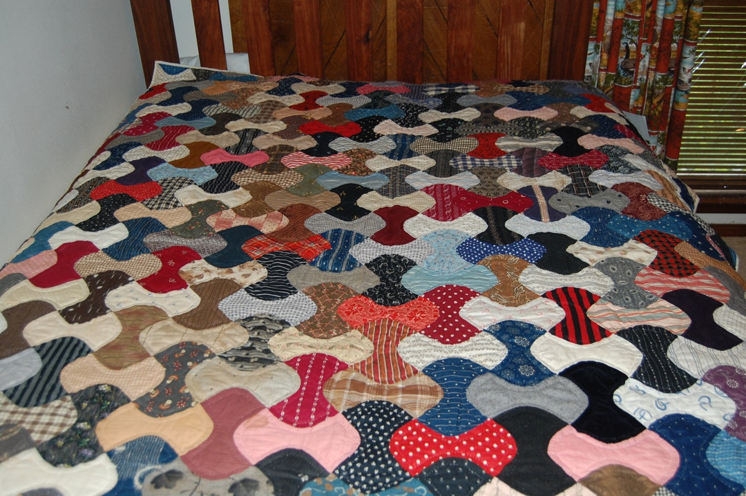 Vintage Double Bit Axe Quilt, Hand Stitched Quilt, Early 1900's Bed ...