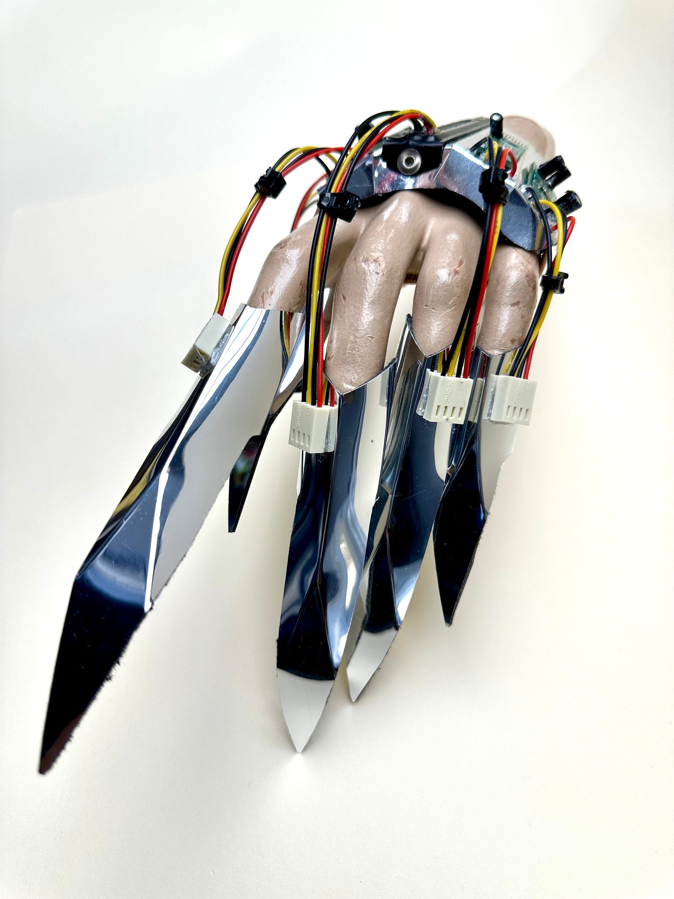 Cyborg Hand, 5 Chrome Finger Clauws, Edward-scissors, Steampunk Paws - Etsy