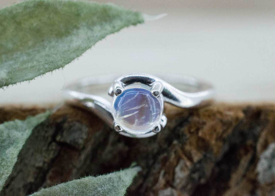 Rainbow Moonstone Ring, Natural Untreated India Moonstone; 0.870cts - Etsy