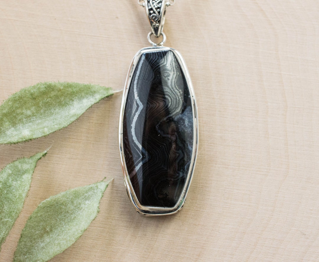 Banded Agate Pendant, Genuine Untreated Oregon Black Agate - Etsy
