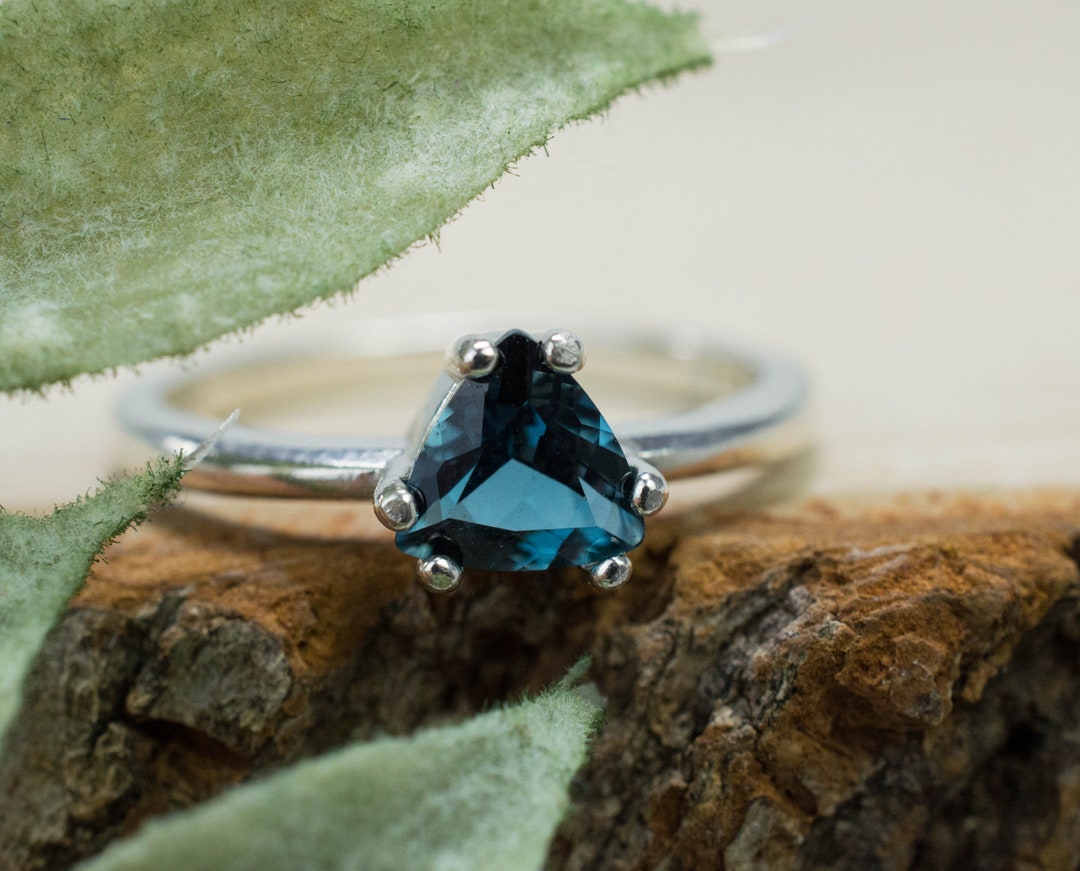 London Blue Topaz Ring, Genuine Brazil Topaz; 0.775cts - Etsy