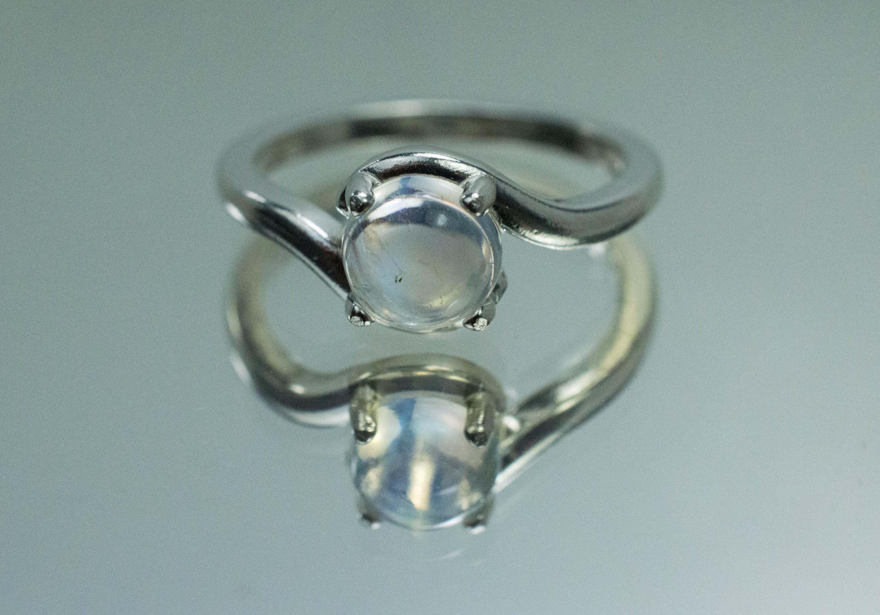 Rainbow Moonstone Ring, Natural Untreated India Moonstone; 1.085cts - Etsy