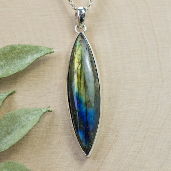 Labradorite Pendant - Etsy