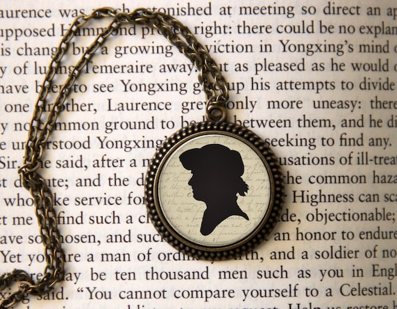Ross Poldark Silhouette Round Pendant - Etsy