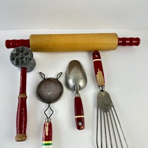 Vintage Set Red Handled Kitchen Utensils, Rustic Wood and Metal Decor ...