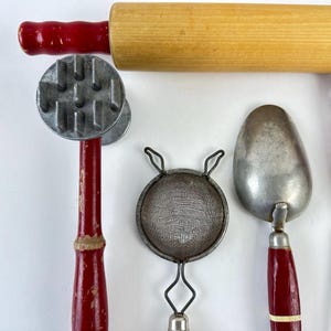 Vintage Set Red Handled Kitchen Utensils, Rustic Wood and Metal Decor ...