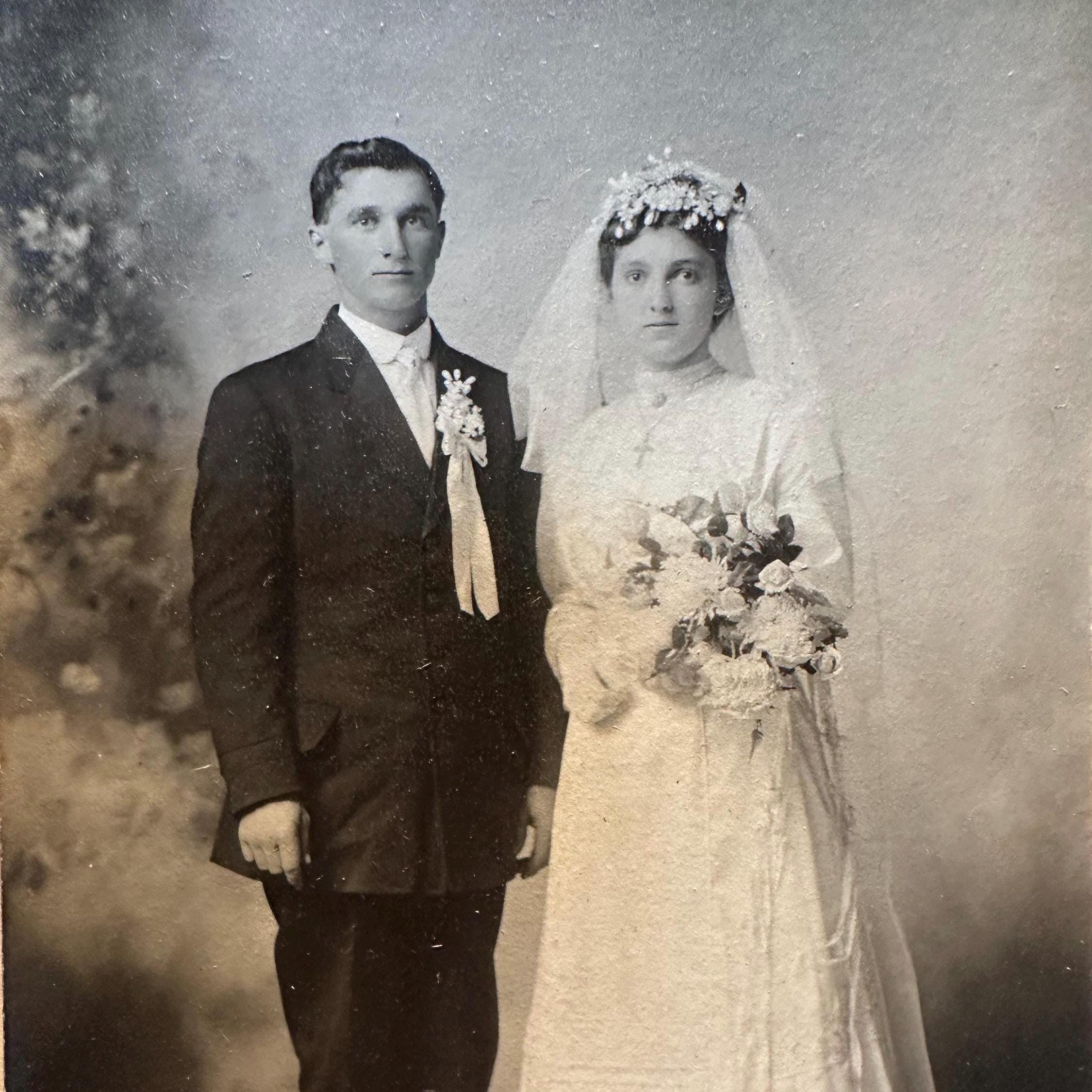 Antique Photos of Men and Women Early 1900s, Photos for Framing or Junk ...