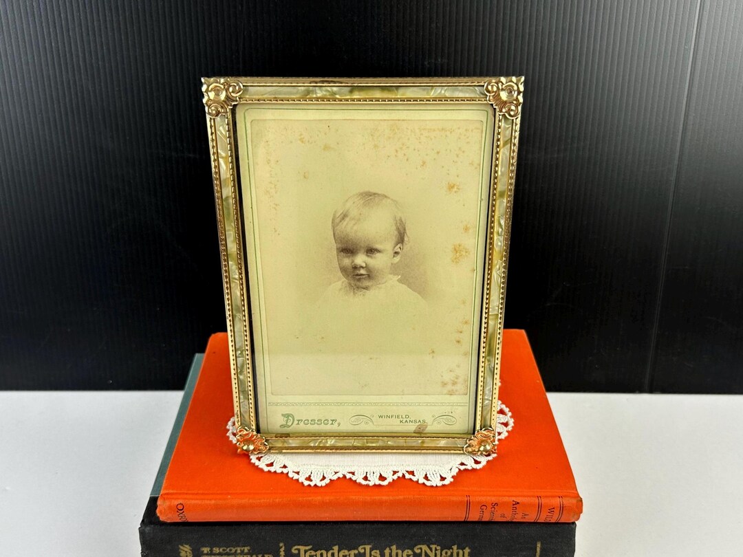 Vintage Goldtone Frame 5x7, Antique Photo Memoribilia, Gallery Wall Art ...