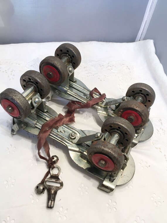 Union Roller Skates 1940s Red Wheels with Ball Bearin… - Gem