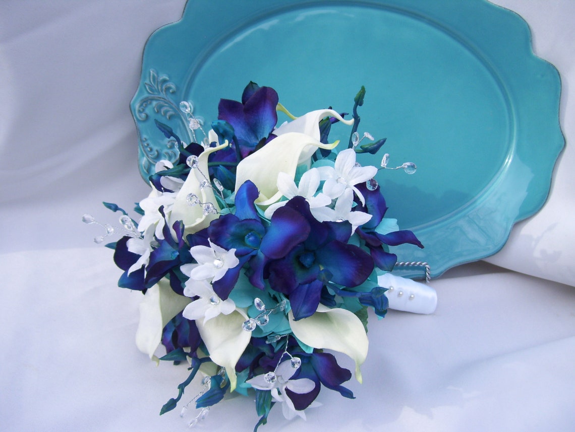 Valerie's Bridal Bouquet Blue Violet CA Dendrobuim Orchids | Etsy