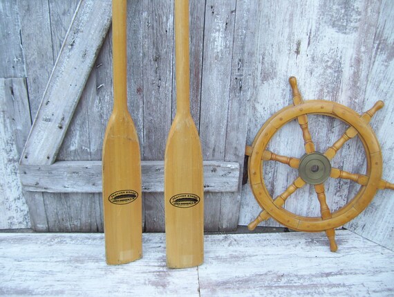 Vintage Oar Paddle 1,811 Wooden Boat Oars Stock Photos, High Res