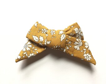 Handmade bows for the little people in your by TheTinyBowShop