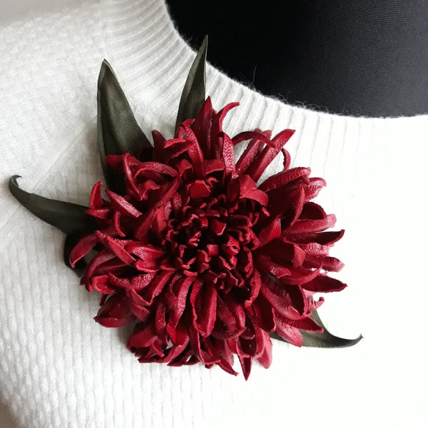 Flower Brooch - Etsy